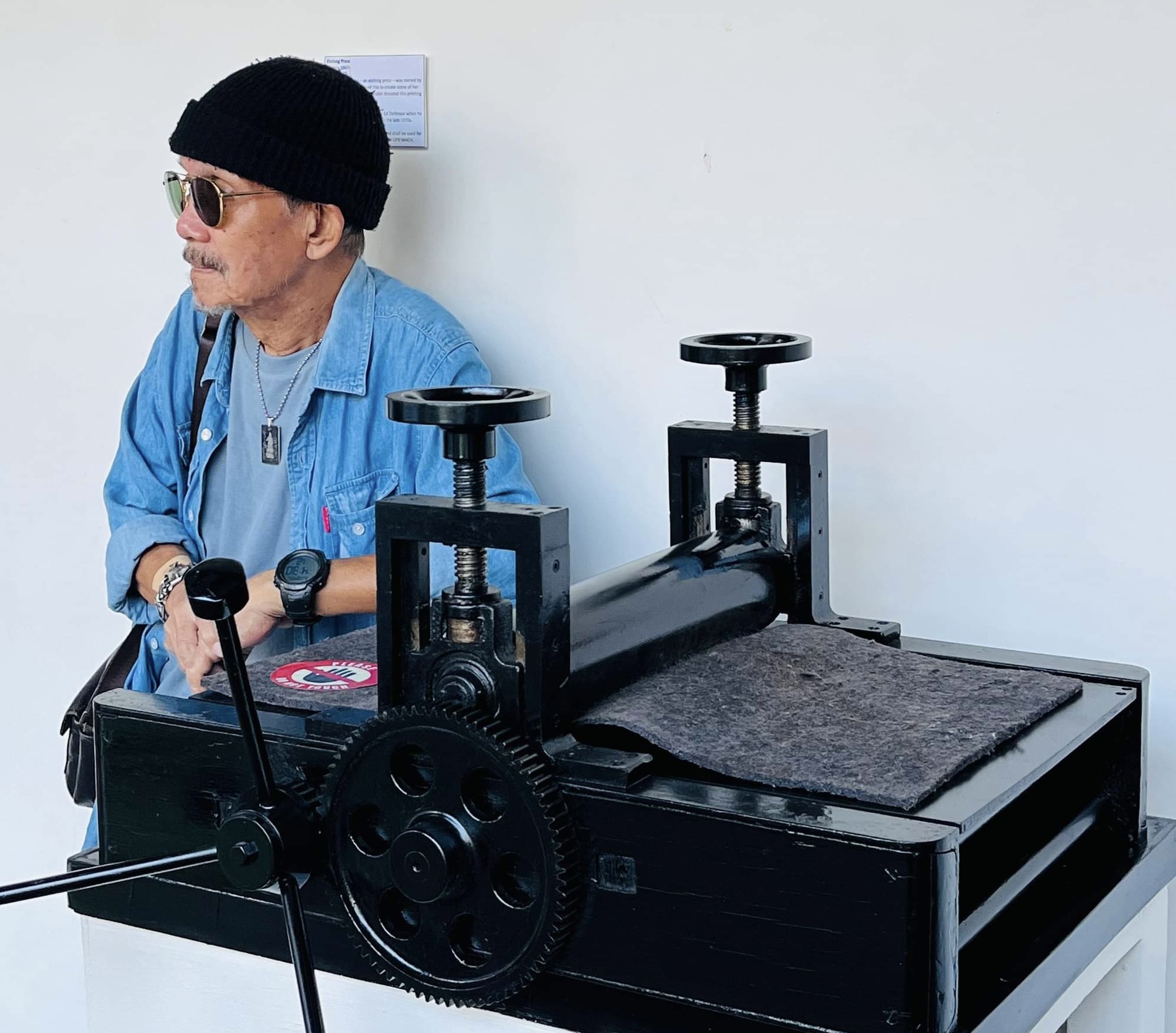 Ed Defensor carves a legacy for Philippine sculptures in Súpat - Iloilo ...